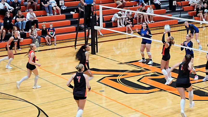 Quarrier Volleyball Rolls Past Garretson - Dell Rapids Quarriers